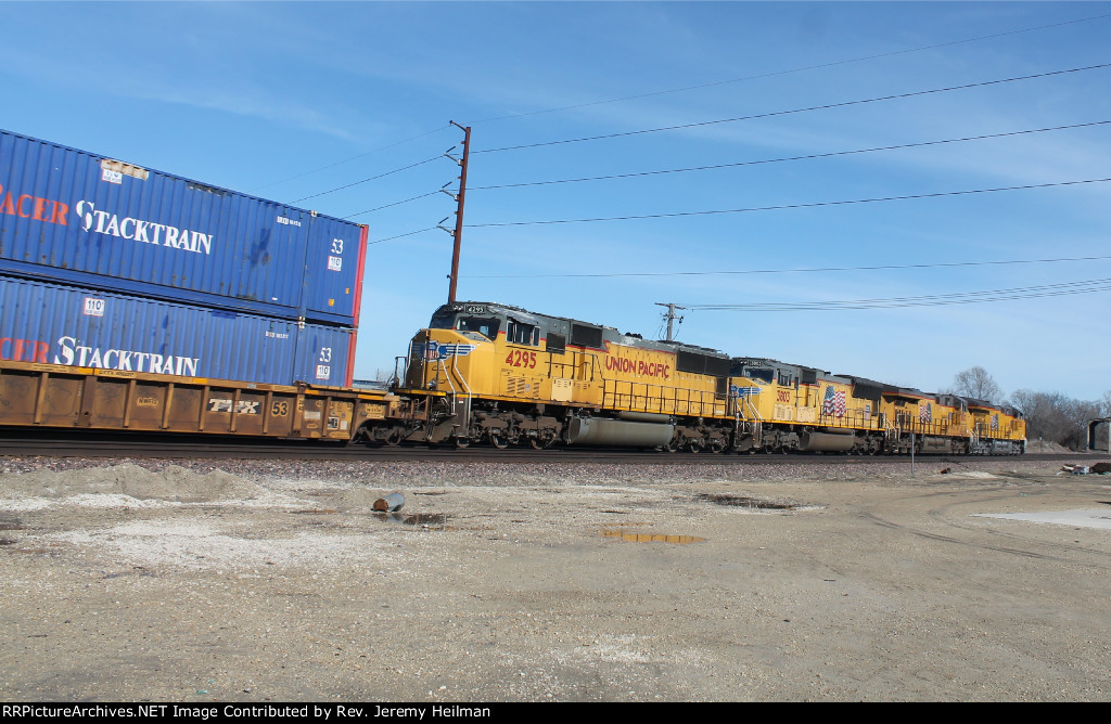 UP 2655 & others (4)